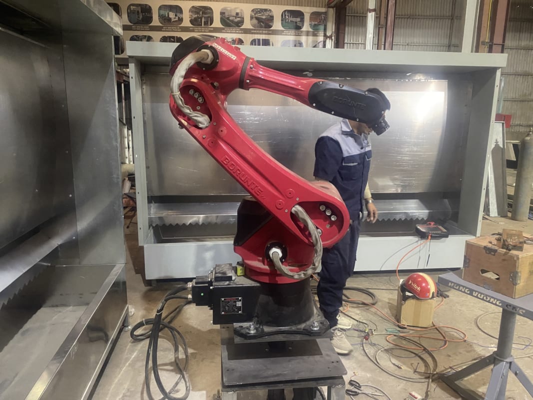 Robot Phun Sơn | Ứng Dụng Robot sơn Tự Động - Hùng Vương CNC